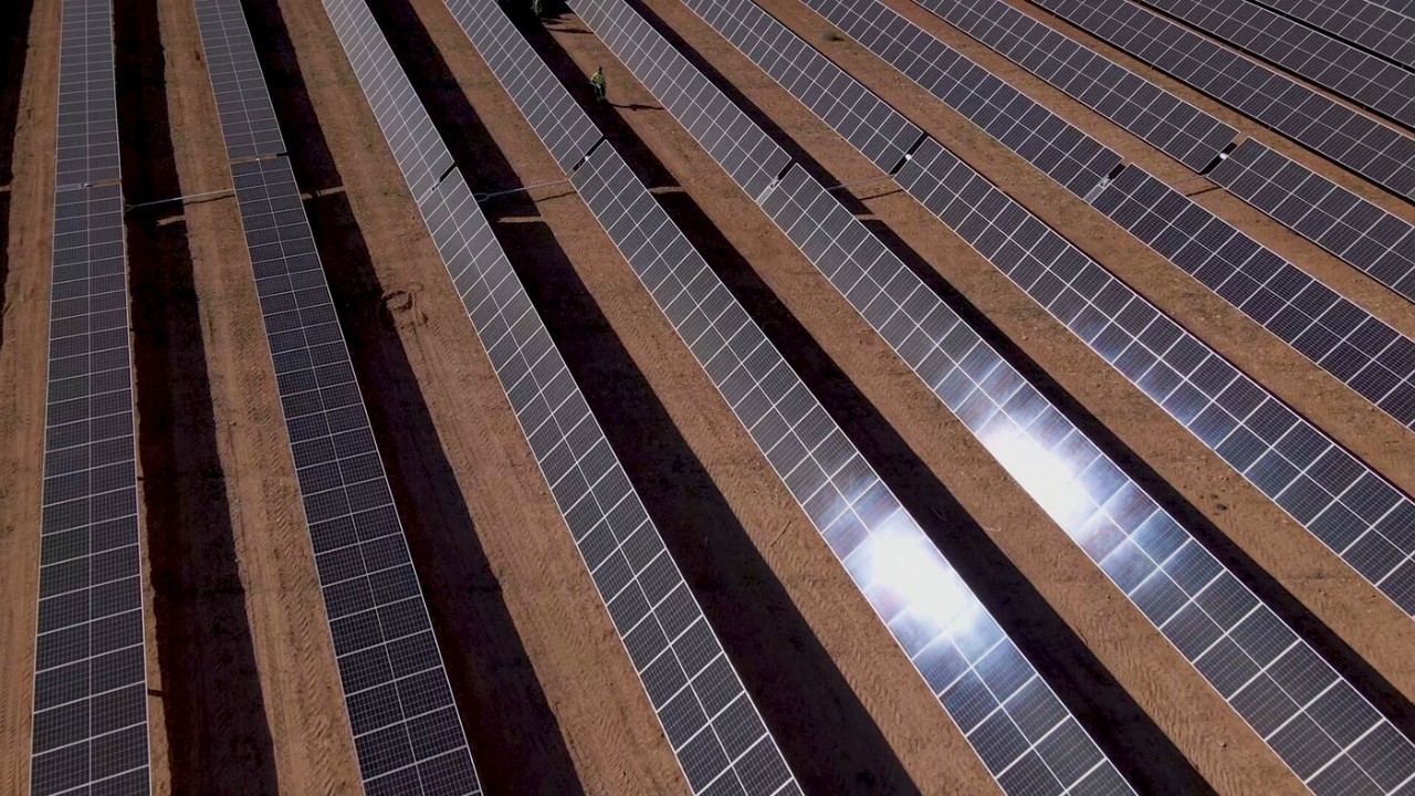 Parque solar: qué es y cómo funcionan